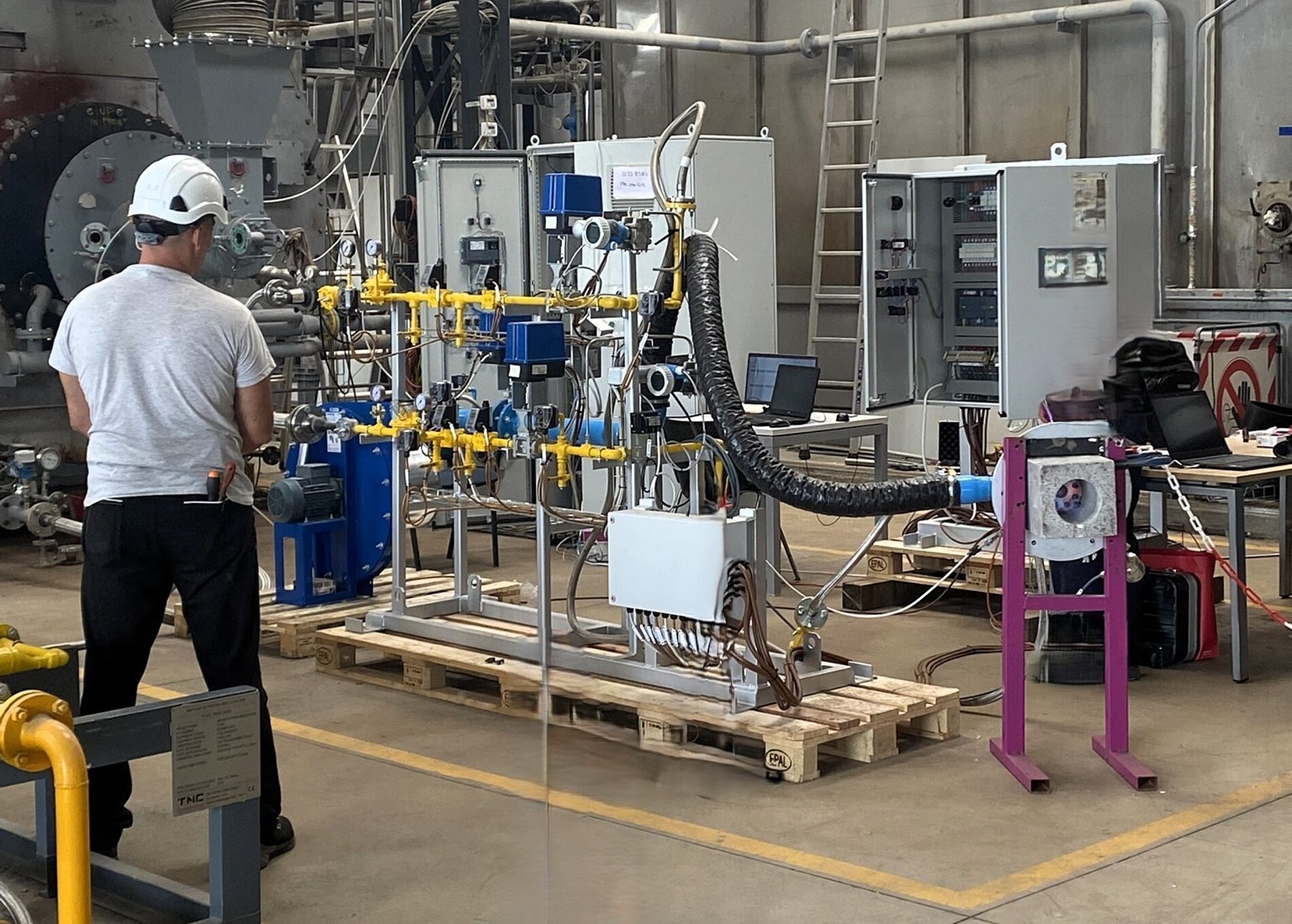 Toyota decarbonizes its industrial processes thanks to Fives' hydrogen ...