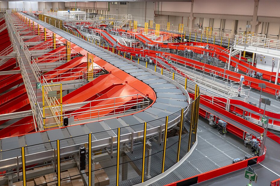 Fives supports DPD’s growth in Portugal, equipping their new parcel hub ...