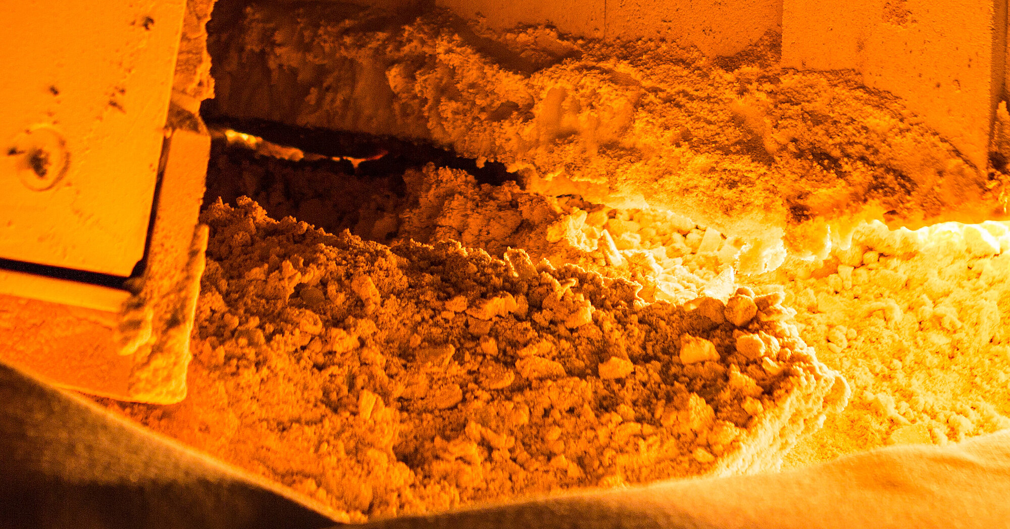 Glass melting, eco-friendly and energy-efficient technologies